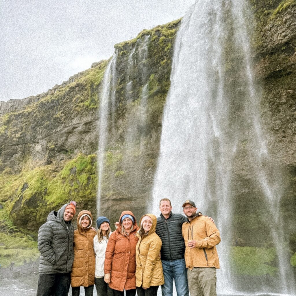 top 5 | group travel tips - pour tu